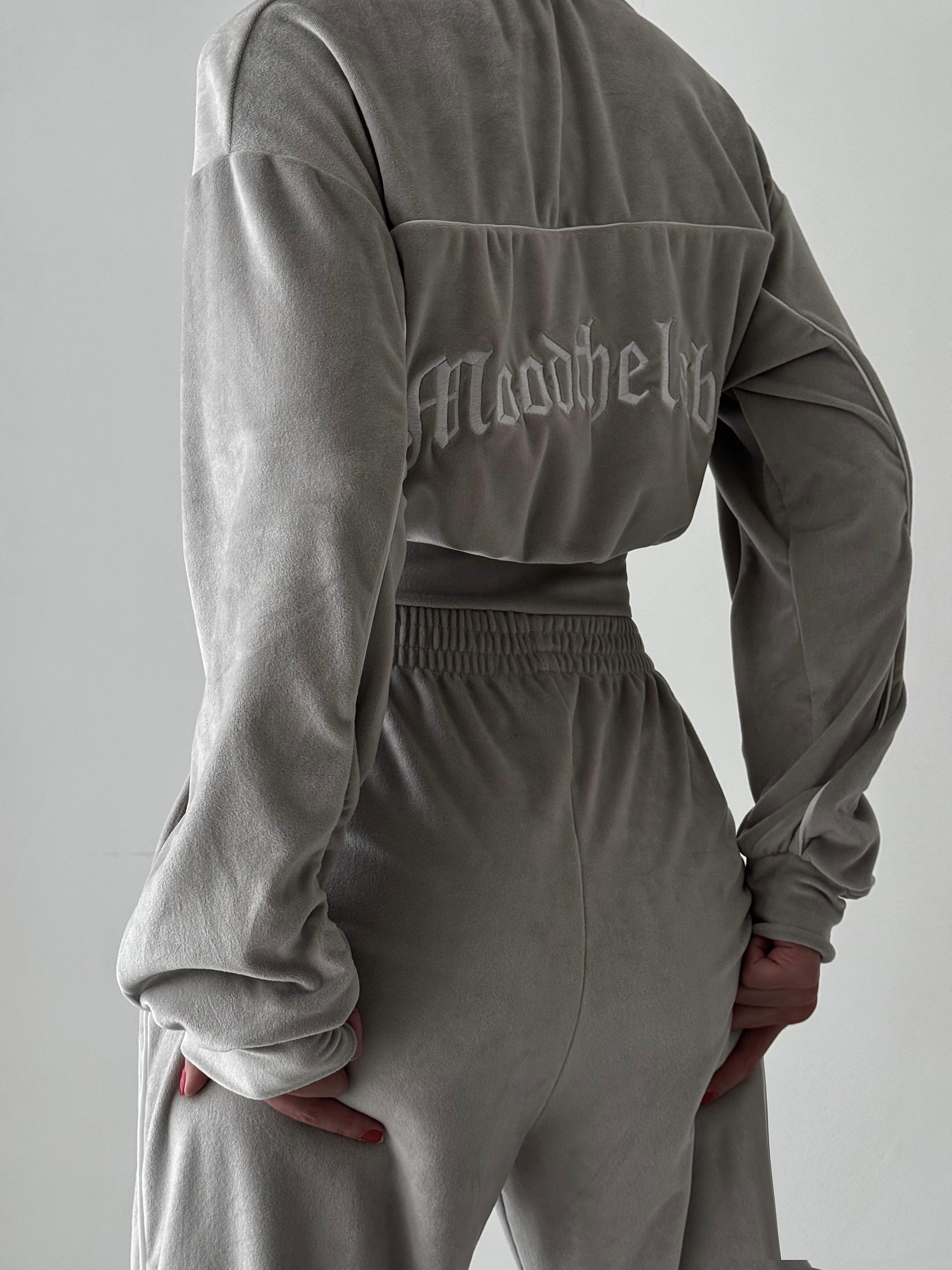 Label Sırt Yazılı Kadife Eşofman Takımı Vizon Modelleri En Uygun Fiyatlarla